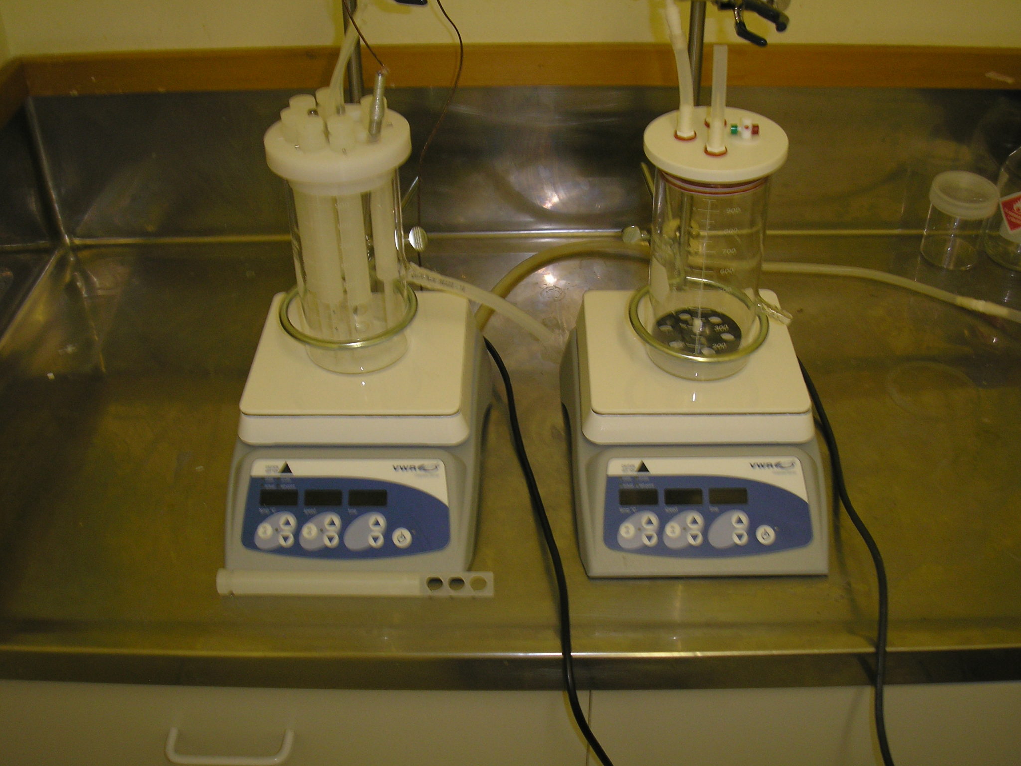 Laboratory Equipment – Food Microbiology – Biofilm Research Team